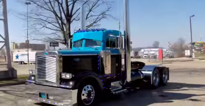 Larry Wheeler & Son's Stunning Custom '04 Peterbilt